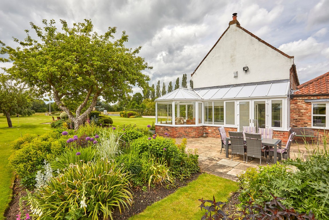 Dutton Farm, Near Poppleton, York, YO26 8JU